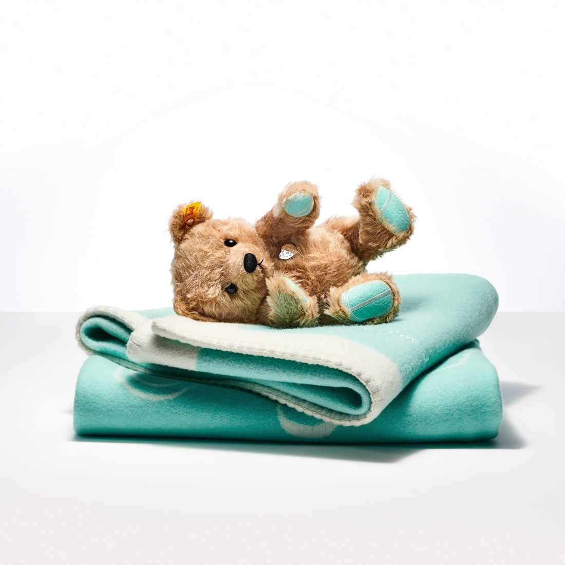 TIFFANY X STEIFF Return to Tiffany Love Teddy Bear - Seven Season